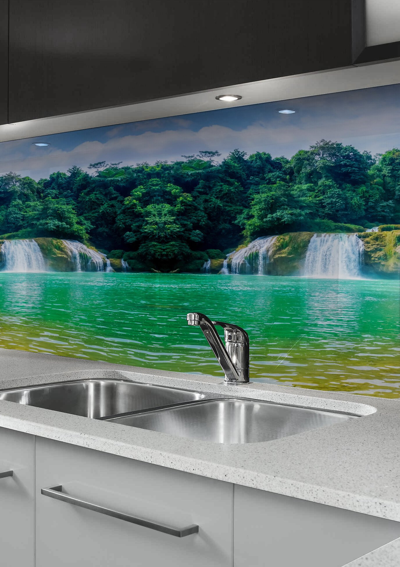 Sticla colorata, imprimata, securizata, slefuita pentru plcari