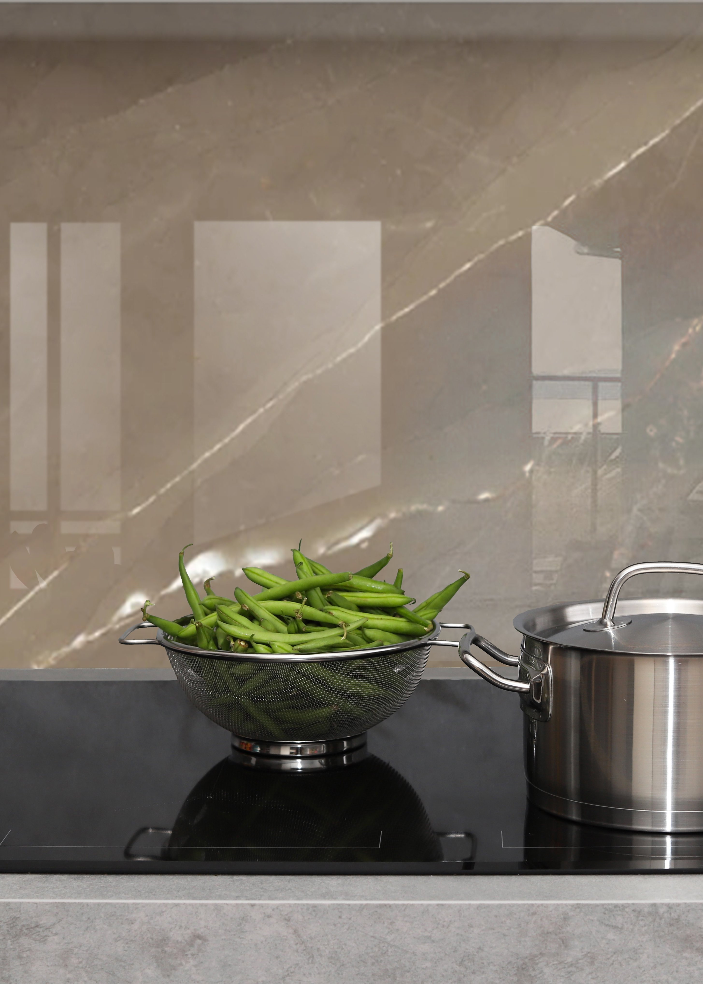 Sticla colorata, imprimata, securizata, slefuita pentru plcari